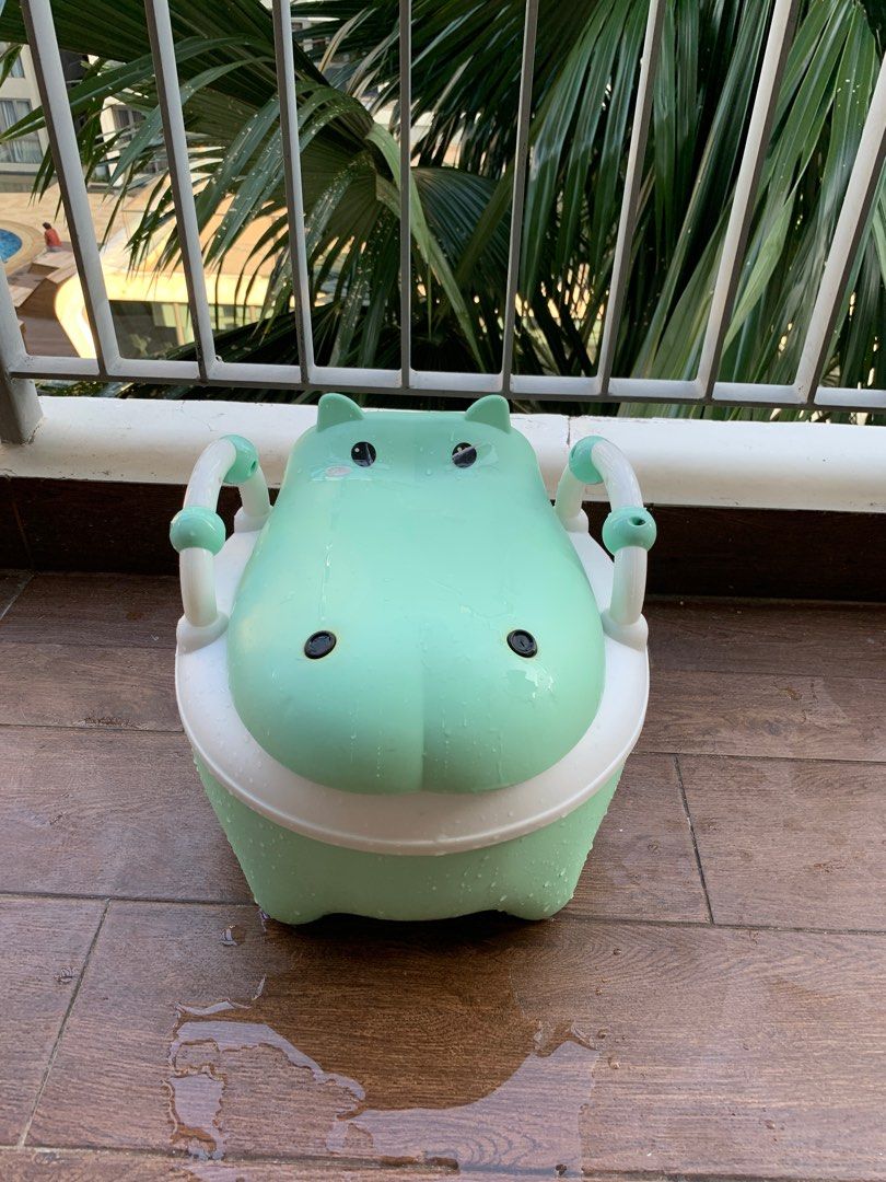 Cute Potty, Babies & Kids, Bathing & Changing, Toilet Training on Carousell