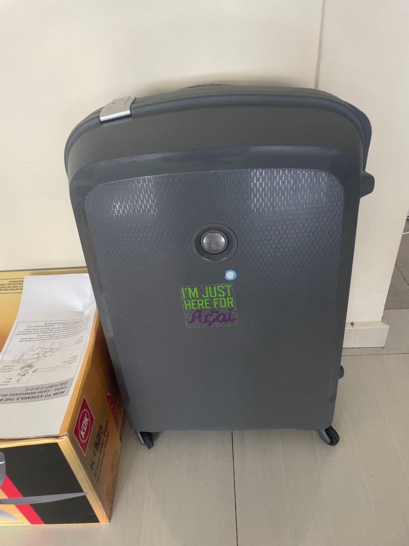 Delsey hard cover 30inch Bag $15, Hobbies & Toys, Travel, Luggage on ...