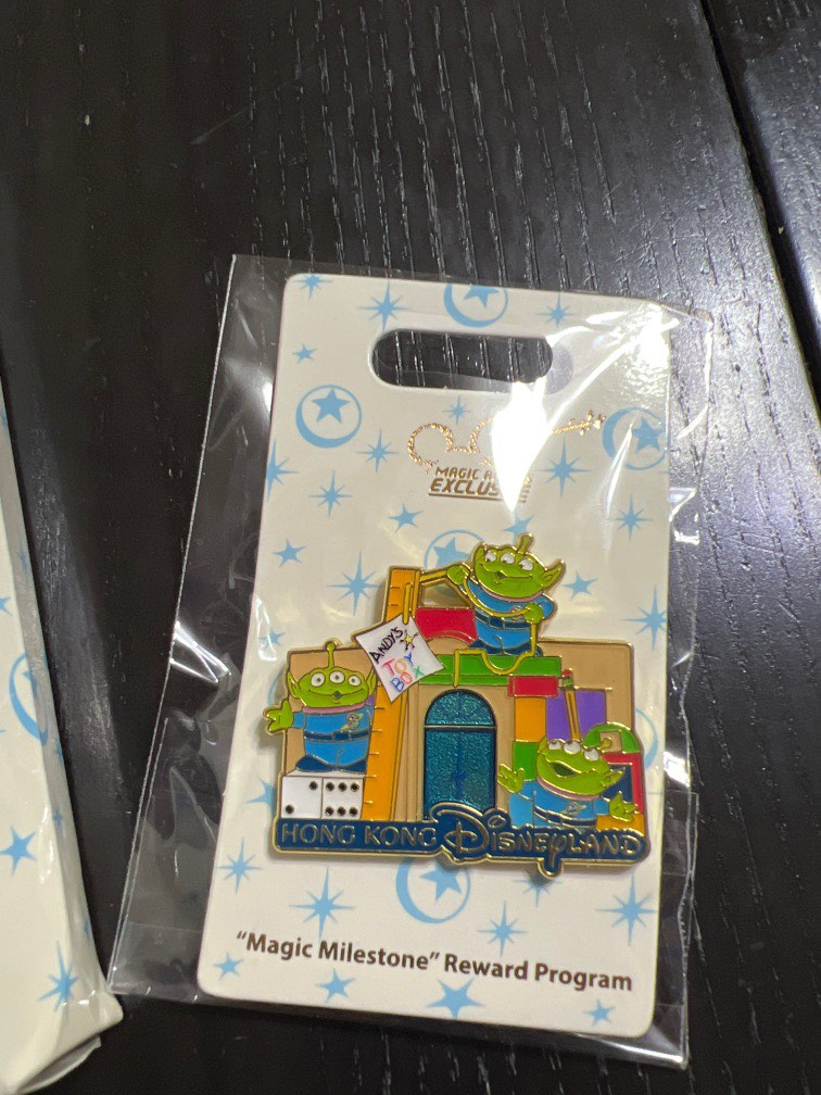 Disney pins & Magic Milestone, 其他, 其他 - Carousell