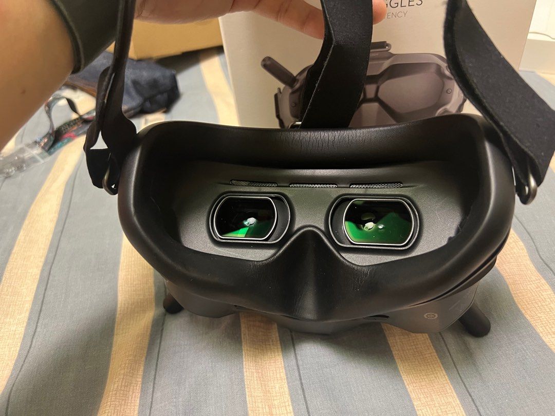 DJI FPV Goggle V1 98%new, 興趣及遊戲, 玩具 & 遊戲類 - Carousell