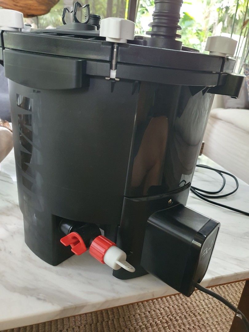 FLUVAL FX4 aquarium filter, Pet Supplies, Homes & Other Pet Accessories ...