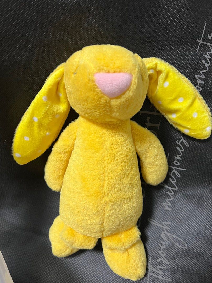 Funclaw bunny, Hobbies & Toys, Toys & Games on Carousell