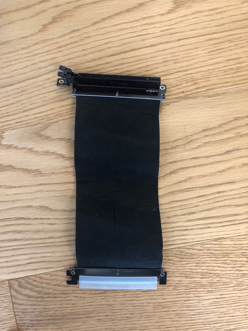 GPU riser cable, Computers & Tech, Parts & Accessories, Computer Parts ...