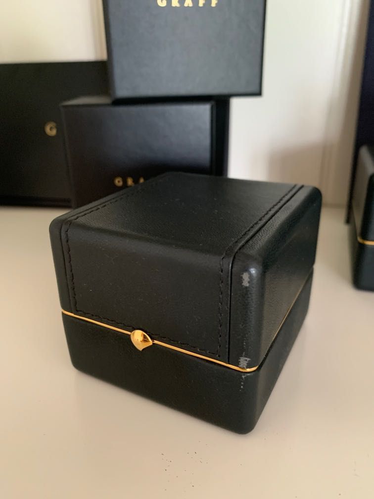 GRAFF ring box, Women's Fashion, Jewelry & Organisers, Accessory holder ...