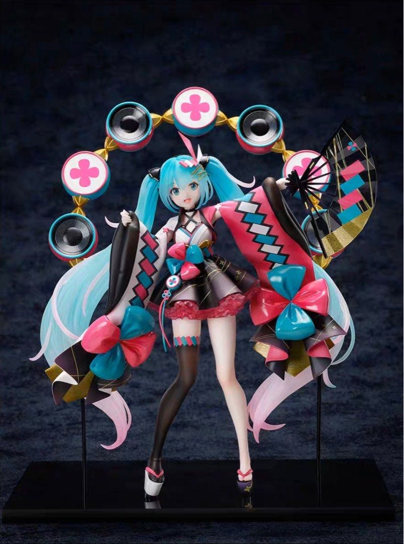 HATSUNE MIKU SCALE FIGURE, Hobbies & Toys, Collectibles & Memorabilia ...