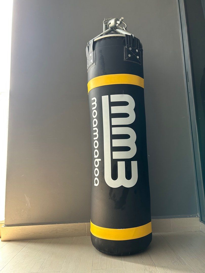 Heavy Duty boxing bag, Sports Equipment, Exercise & Fitness, Weights ...