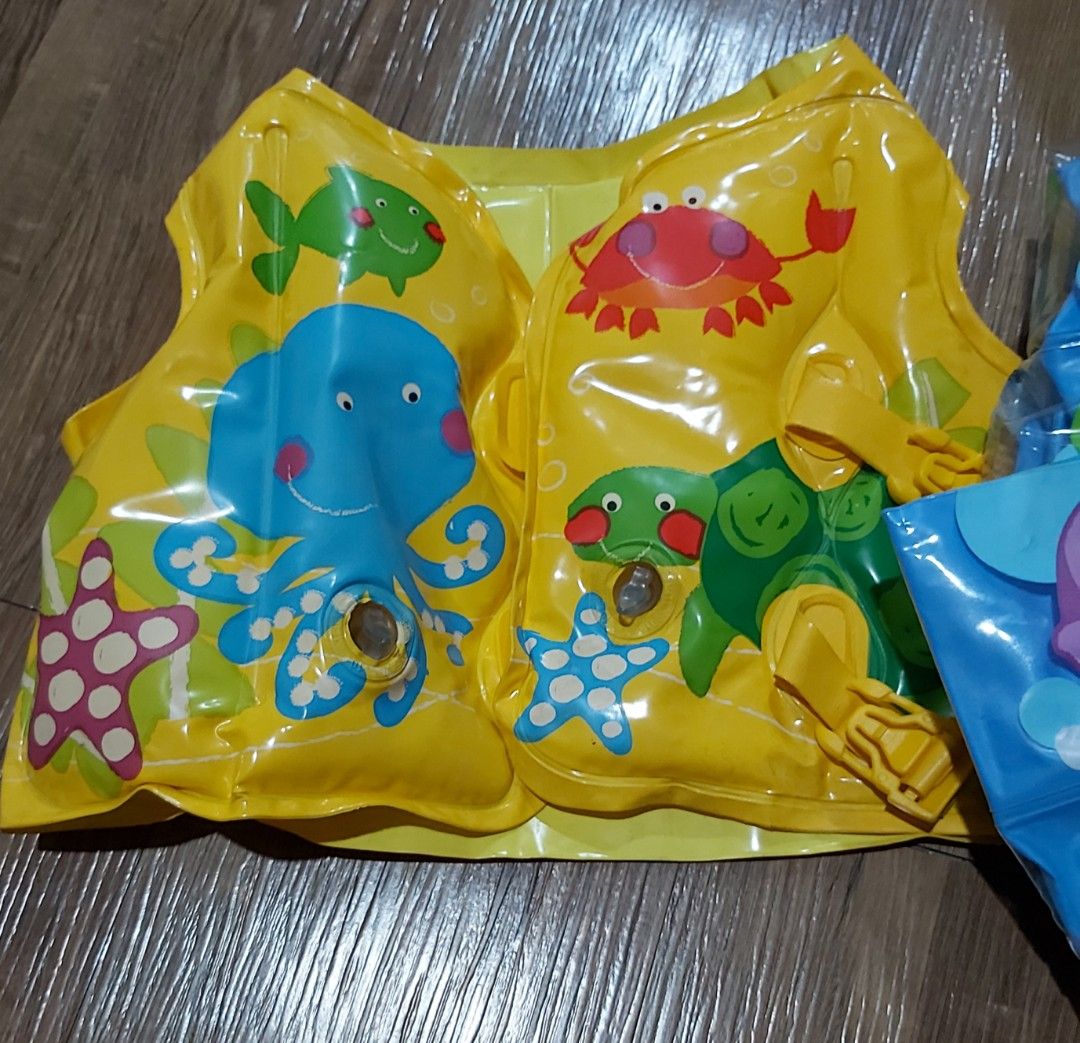 Intex inflatable life jacket and swim arm bands 3-6 years old, Babies ...