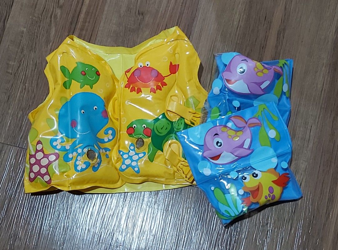 Intex inflatable life jacket and swim arm bands 3-6 years old, Babies ...