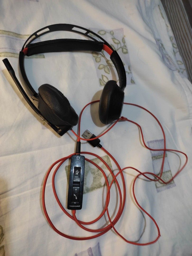 jabra and plantronics, Audio, Headphones & Headsets on Carousell