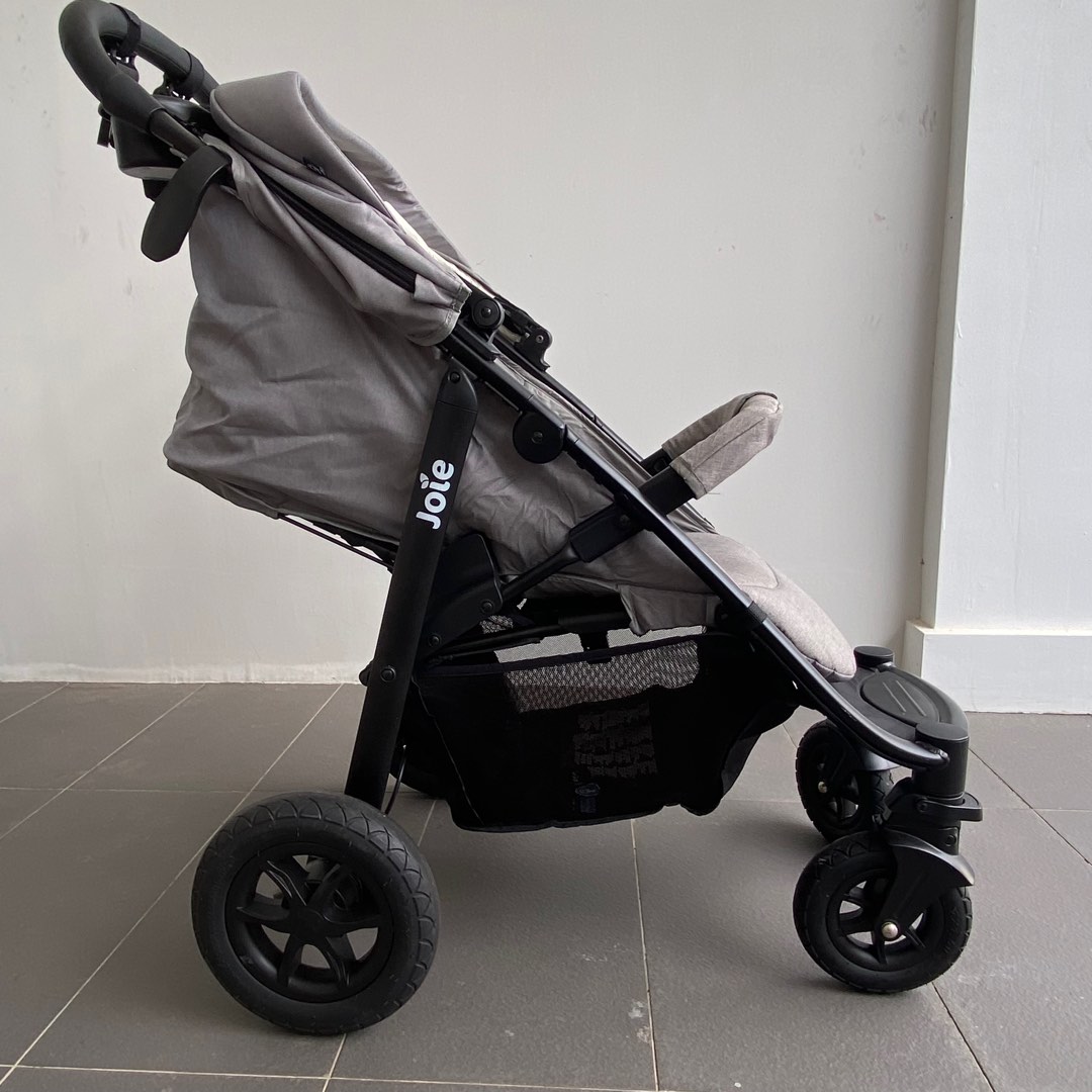 JOIE STROLLER, Babies & Kids, Going Out, Strollers on Carousell