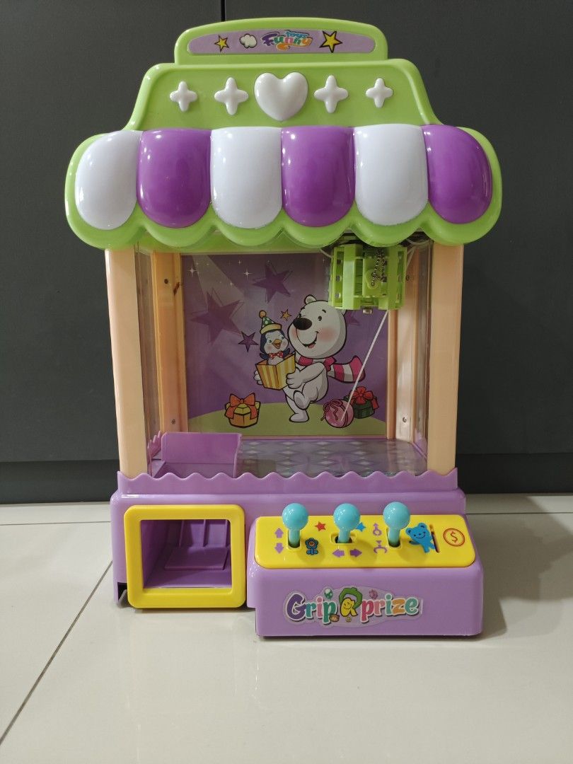 Joy Claw Machine, Hobbies & Toys, Toys & Games on Carousell
