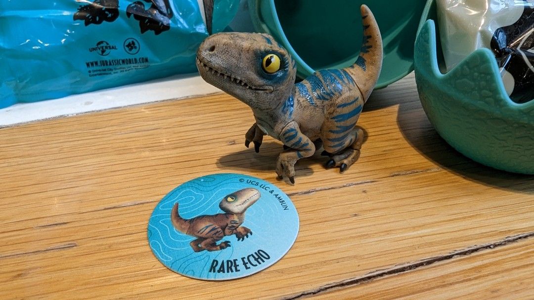 Jurassic World Hatchling Dinos CAPTIVZ (Rare Echo), Hobbies & Toys ...