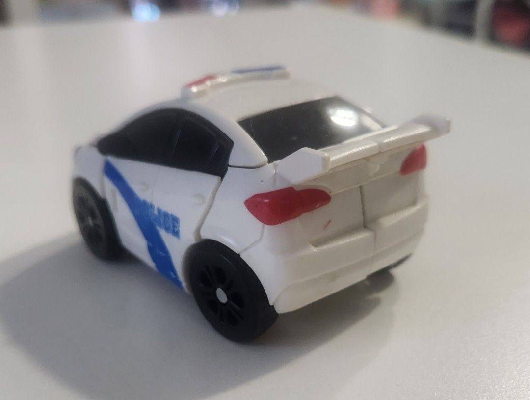Kia K3 Transformer - robot Police car, Hobbies & Toys, Toys & Games on ...