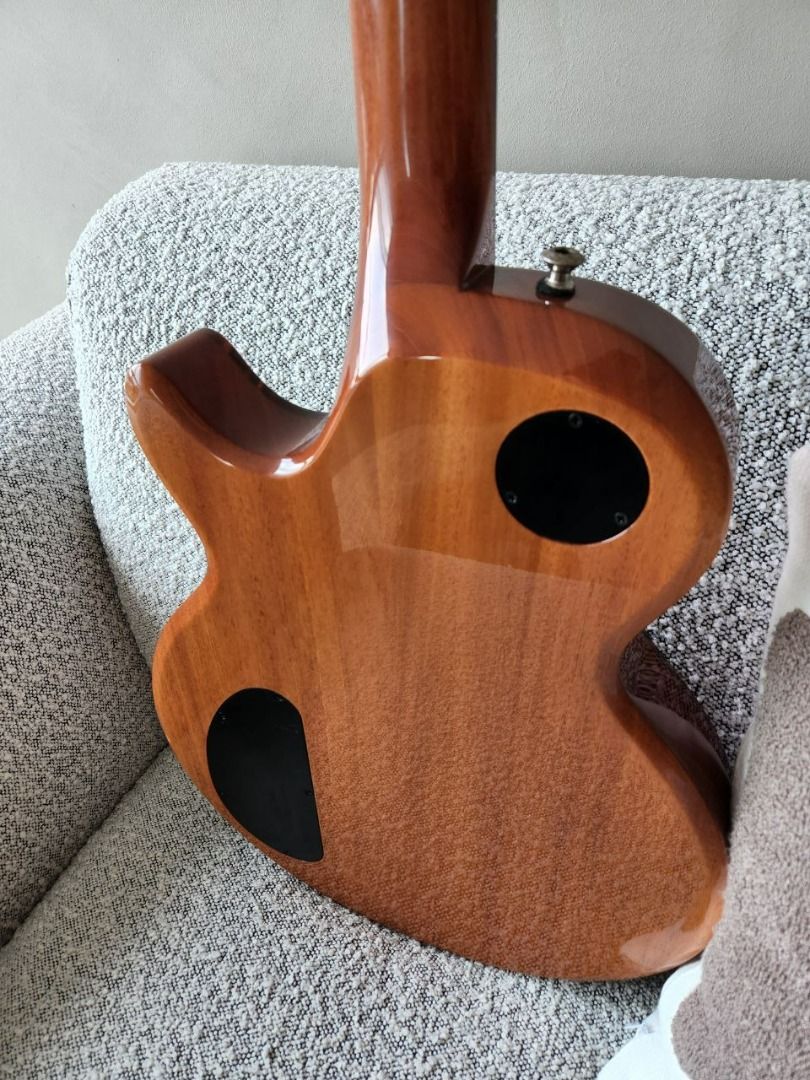 Kiesel Flamed Koa Carve Top Semi-hollow with Bigsby, Hobbies & Toys ...