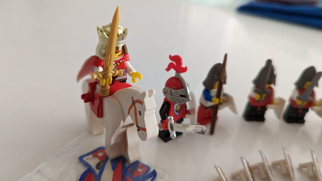 Lego Castle - 1995 Lion series collection, Hobbies & Toys, Toys & Games ...