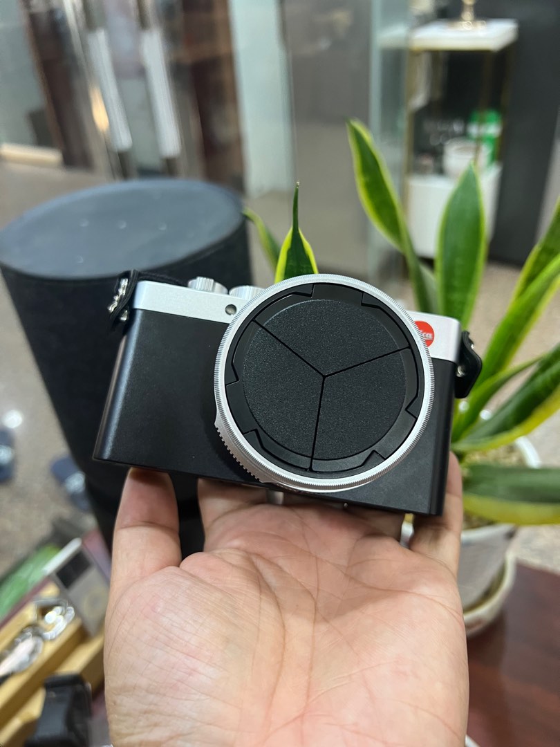 Leica D-Lux 7 like new, Photography, Cameras on Carousell