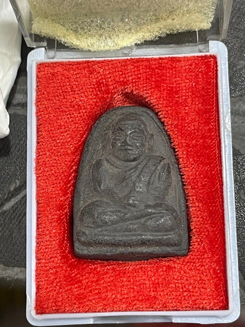Lp thuad aj nong wat sai khao 2507 small pim comes with original temple ...