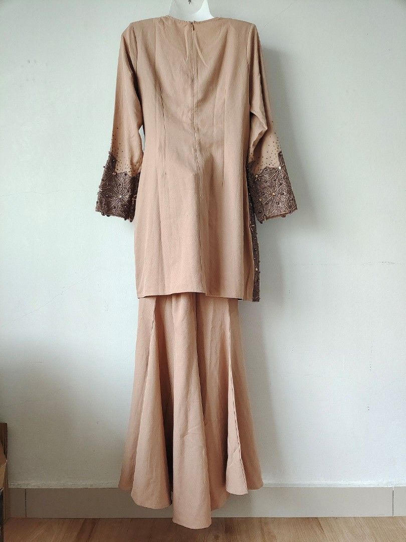 M | Baju Kurung Raya | Nikah | Tunang | Beige Nude Soft Brown, Women's Fashion, Muslimah Fashion ...