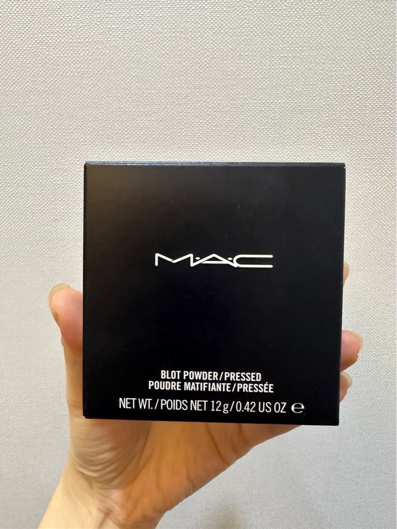 MAC Blot pressed powder on Carousell