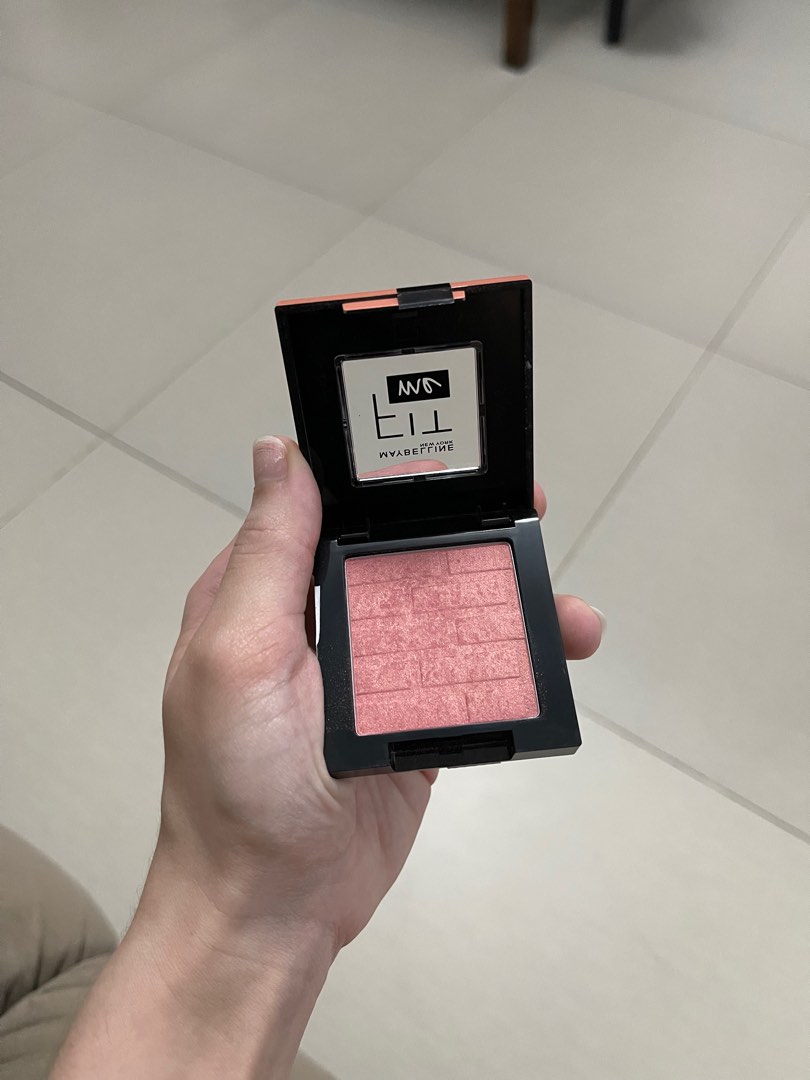 Maybelline blush in hopeful on Carousell