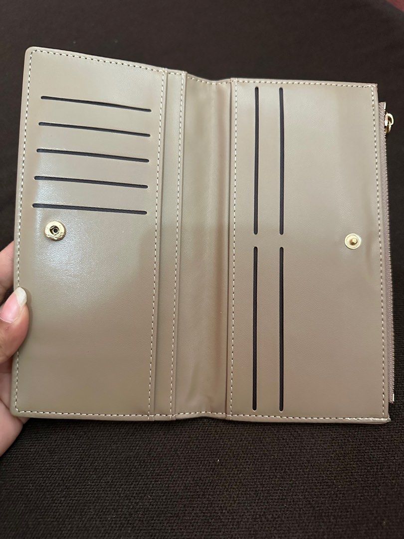 Miniso Wallet, Women's Fashion, Bags & Wallets, Wallets & Card holders ...