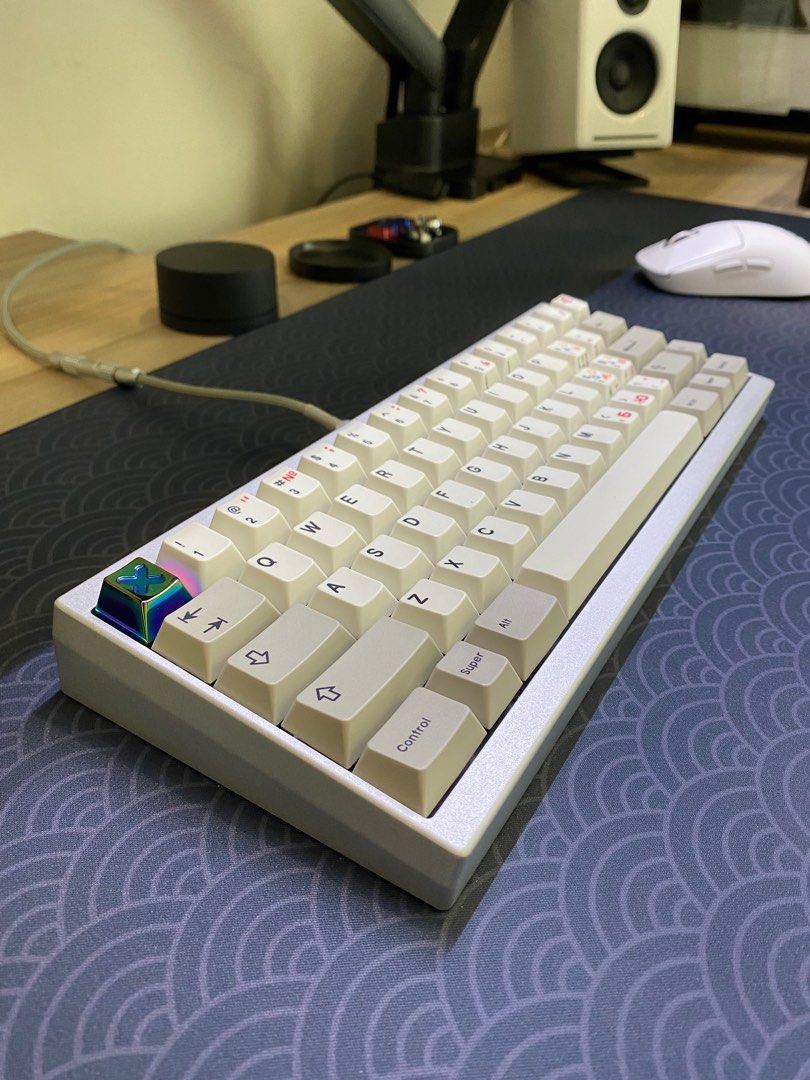 Monokei Kei Silver WK Brass Bottom, Computers & Tech, Parts ...