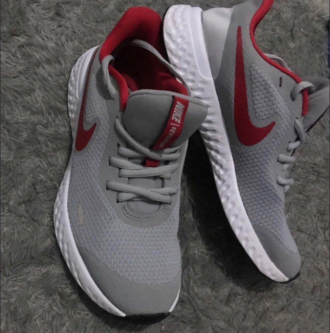 Nike Revolution Original on Carousell
