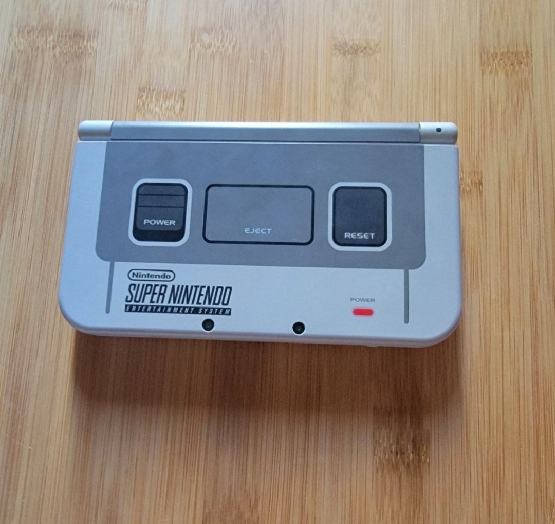Nintendo 3DS XL SNES Edition Pal Version, Video Gaming, Video Game ...