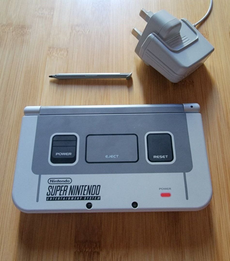 Nintendo 3DS XL SNES Edition Pal Version, Video Gaming, Video Game ...
