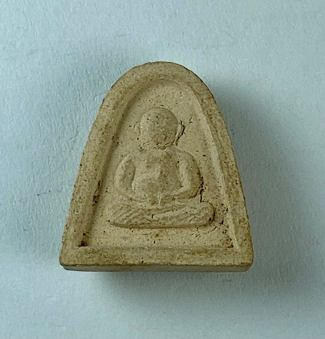 Phra Pidta LP Hiang, Hobbies & Toys, Collectibles & Memorabilia ...