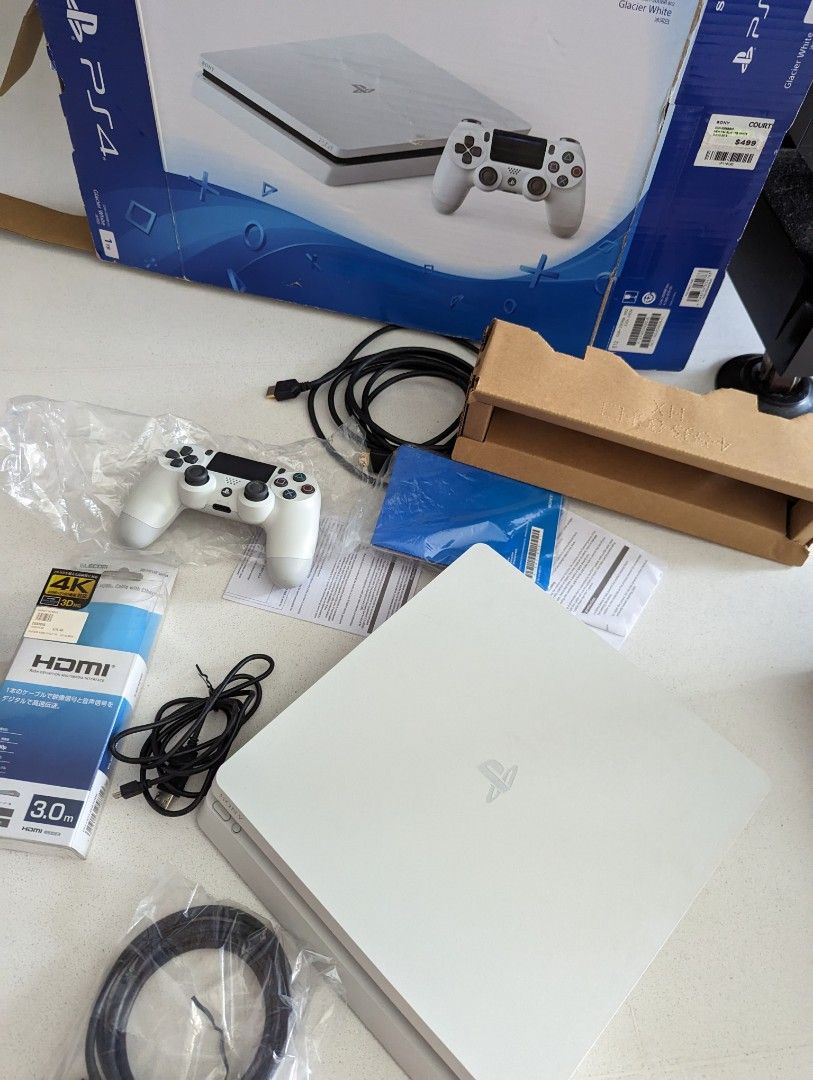Playstation 4 slim 1TB white working with all items, Video Gaming ...