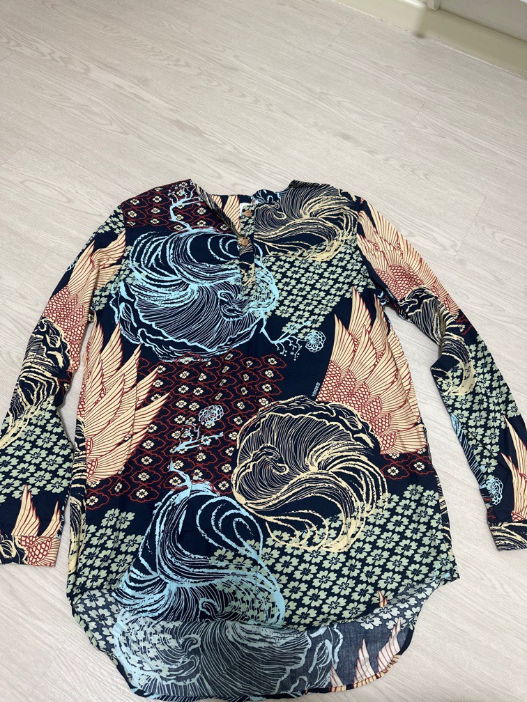 Raya batik flower top, Men's Fashion, Muslim Wear, Baju Melayu on Carousell