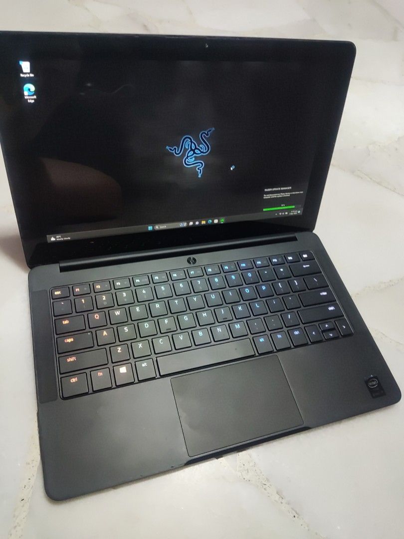 Razer Blade Stealth 2016 QHD 2k display Touchscreen capable i7-6th gen ...