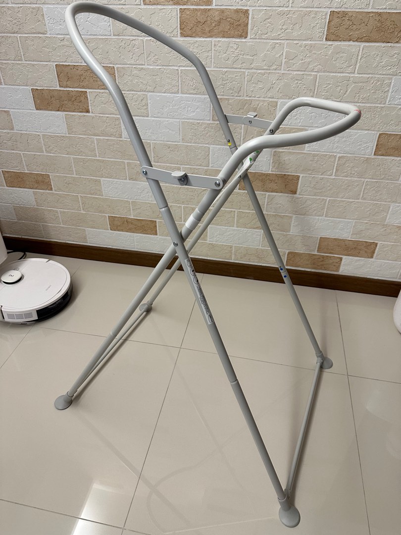 Shnuggle Folding Bath Stand, Babies & Kids, Bathing & Changing, Bathtub ...