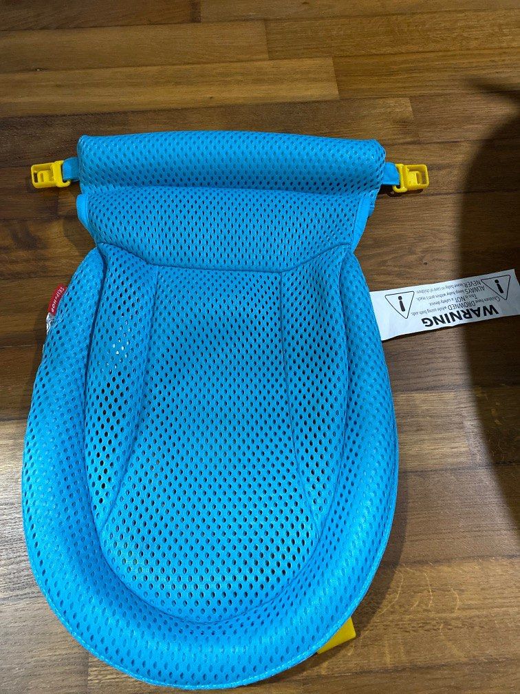 Skip Hop MOBY 3-stage bath tub, Babies & Kids, Bathing & Changing ...