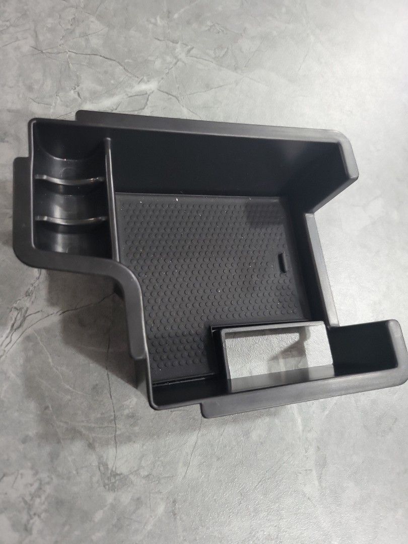 Skoda Octavia Storage Box, Car Accessories, Accessories on Carousell