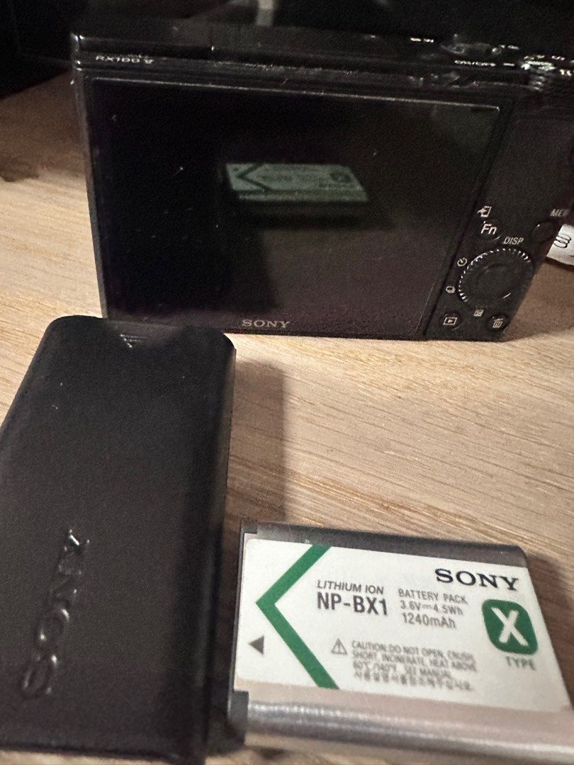 Sony RV100V, Photography, Cameras on Carousell