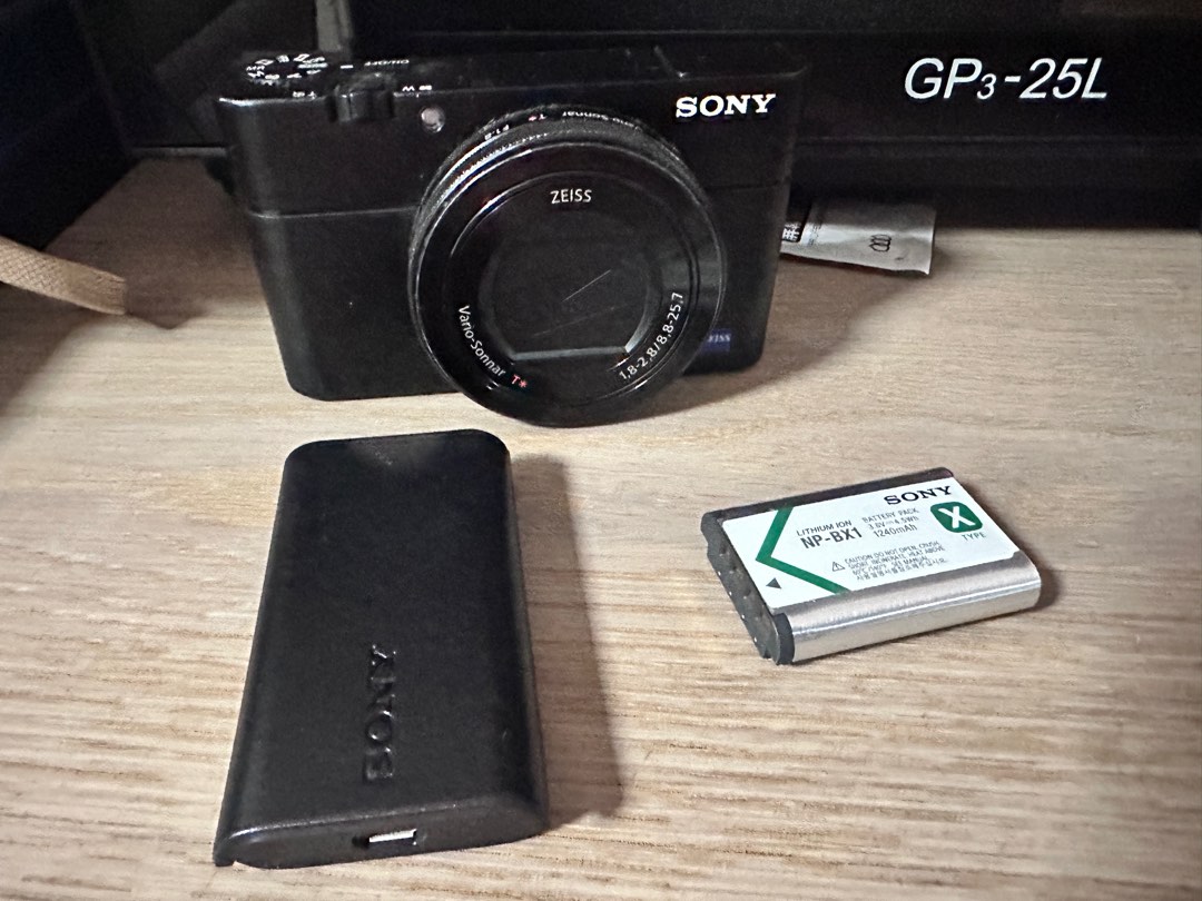 Sony RV100V, Photography, Cameras on Carousell