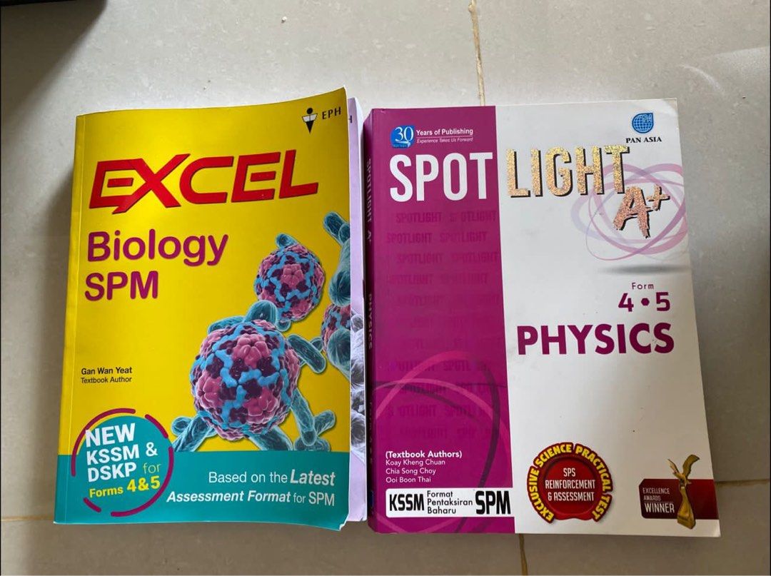 Spm textbook, Hobbies & Toys, Books & Magazines, Textbooks on Carousell