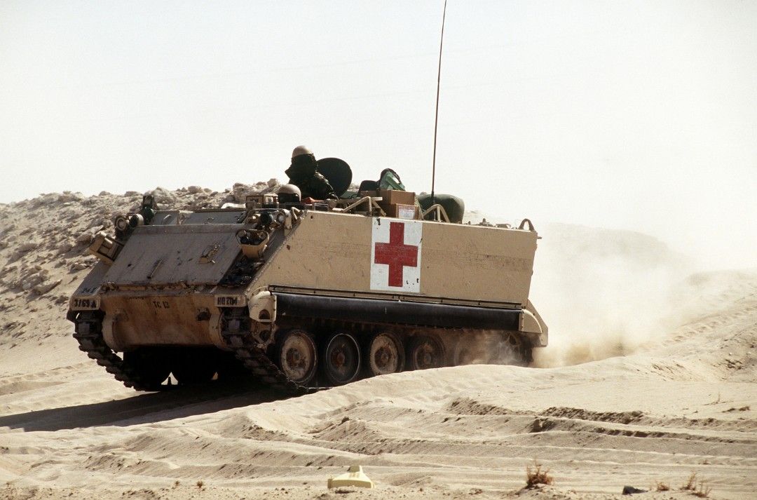 TANK MODELS:M113 A2 Armored Medical Evacuation Vehicle(USA), Hobbies ...