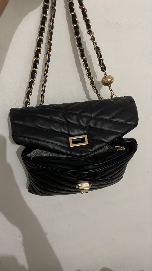 Tas Les Femmes on Carousell