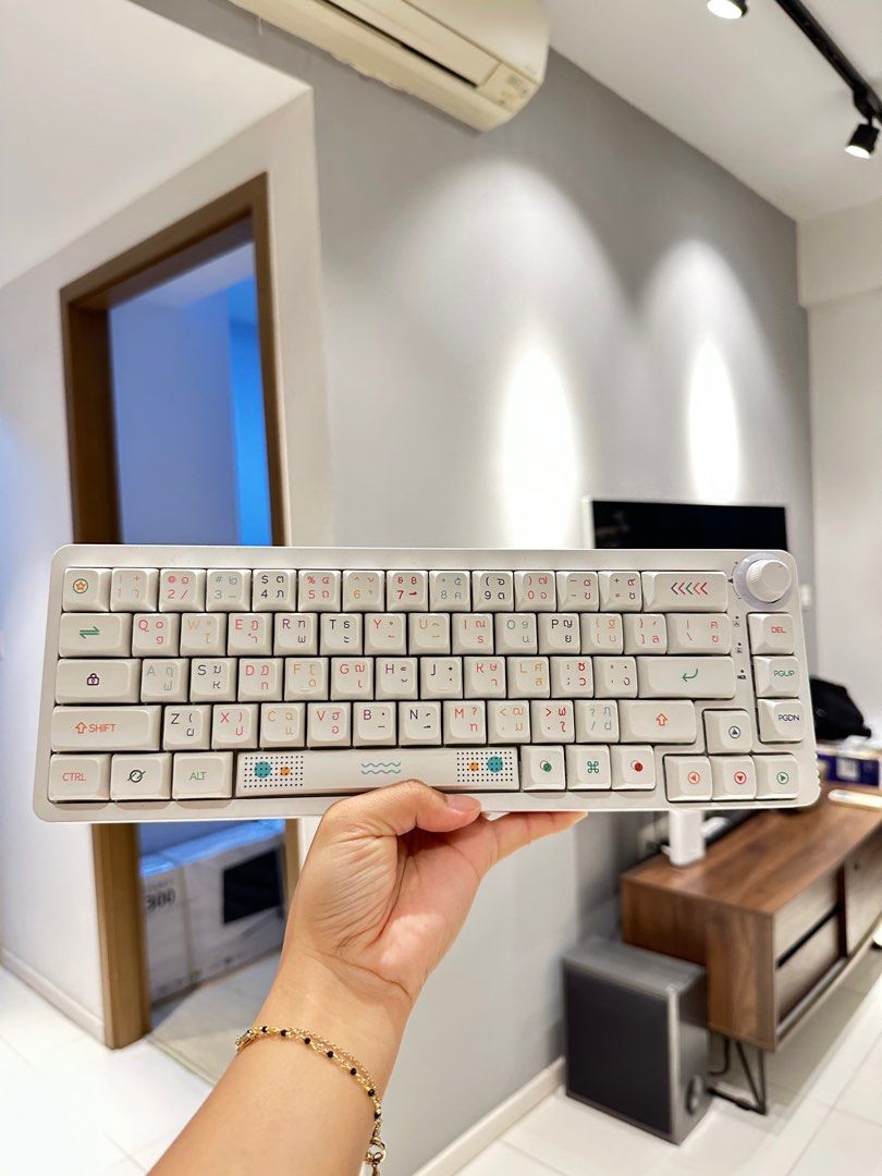 TM680 - Brown Switches (Tactile) - Neon KeyCaps, Computers & Tech ...
