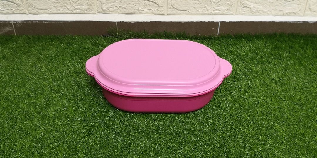 Tupperware Oval Server with Drainer, Furniture & Home Living ...
