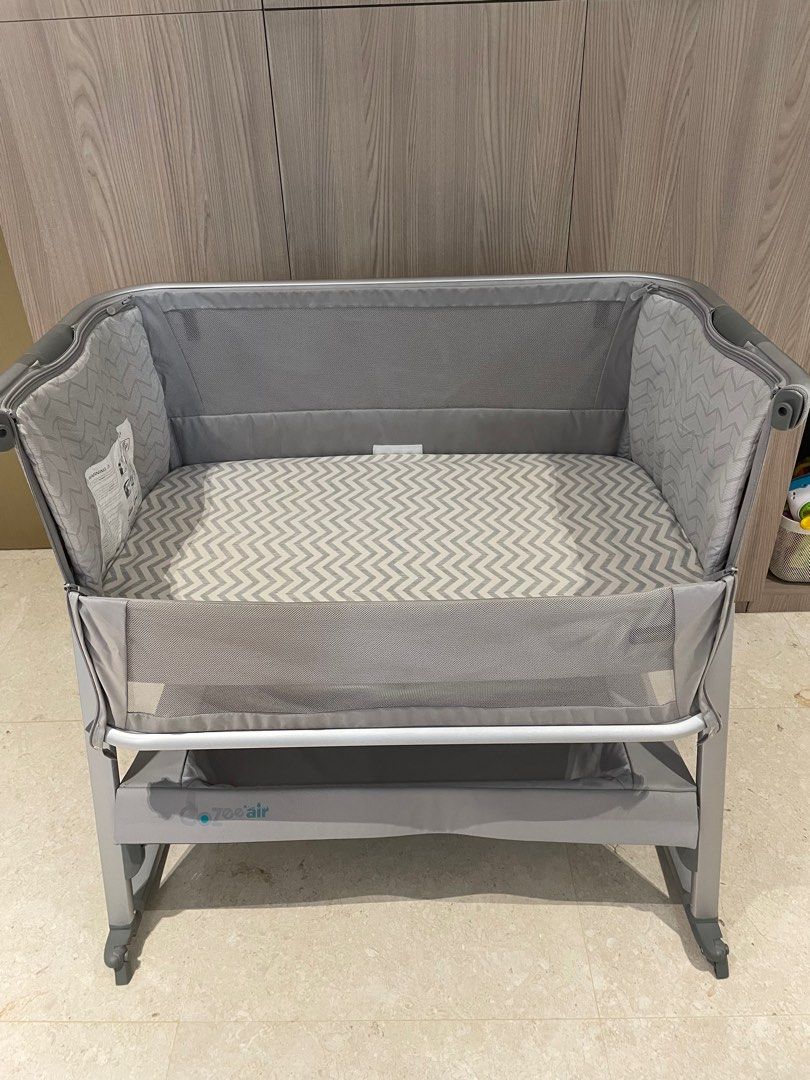 Tutti Bambini CoZee Air Bedside Co-Sleeper Crib With Rocking Feet ...