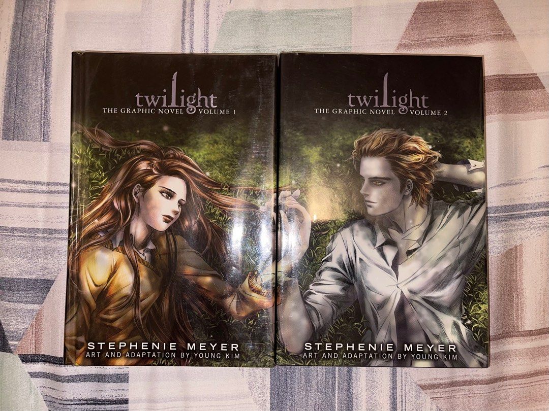 Twilight Graphic Novel on Carousell