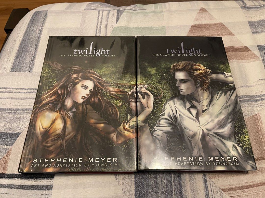 Twilight Graphic Novel on Carousell