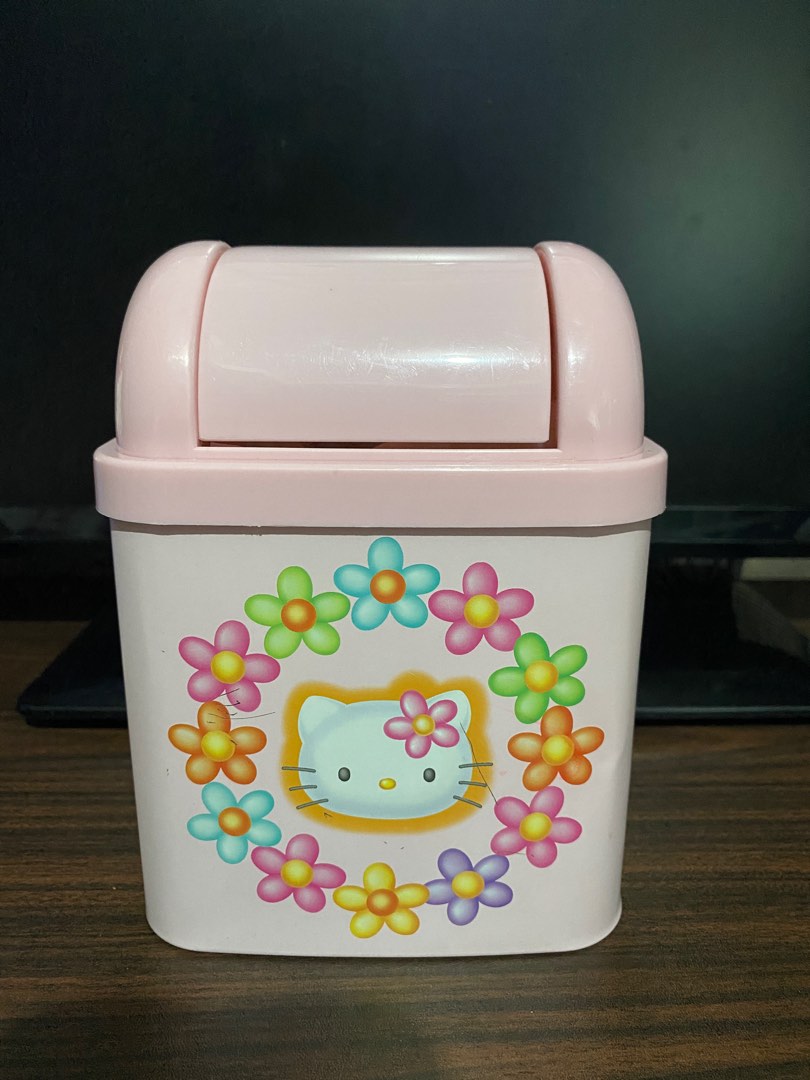 VINTAGE 1997 HELLO KITTY CAR MINI TRASH BIN on Carousell