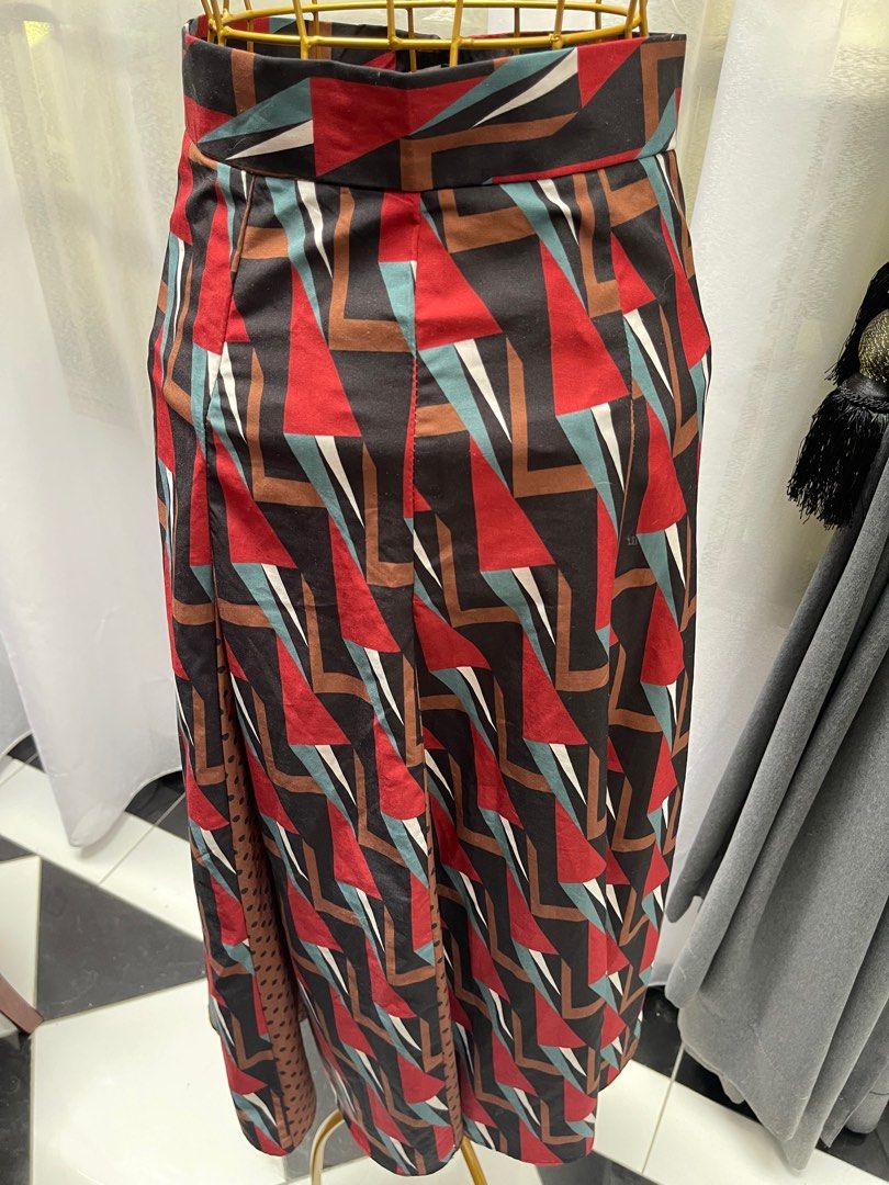 Vintage Indefeir Prints Skirt, Women's Fashion, Bottoms, Skirts on ...