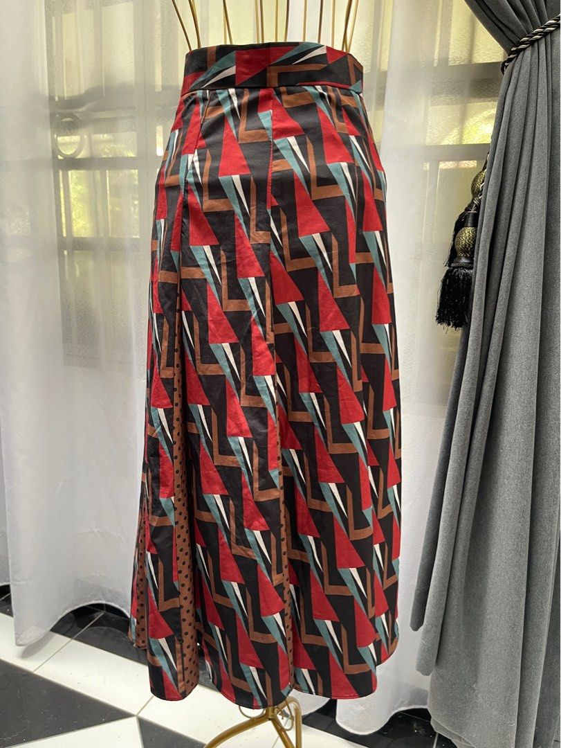 Vintage Indefeir Prints Skirt, Women's Fashion, Bottoms, Skirts on ...