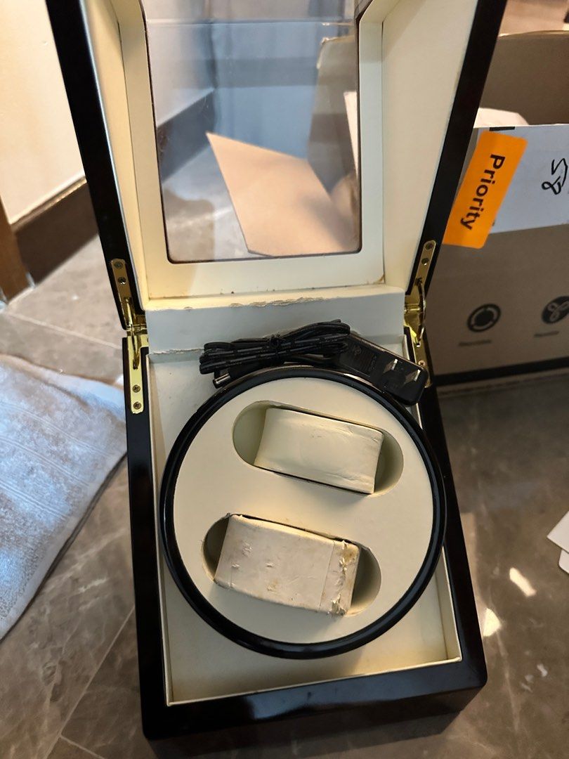 Watch winders (2 watches), Luxury, Watches on Carousell